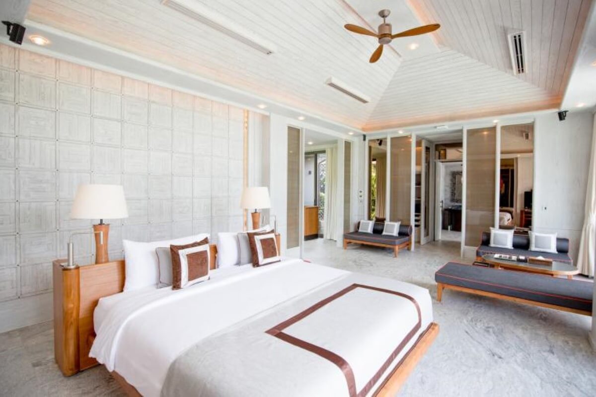 5 Bedroom Luxury Pool Villa for Sale on Natai Beachfront 25 Mins to ...